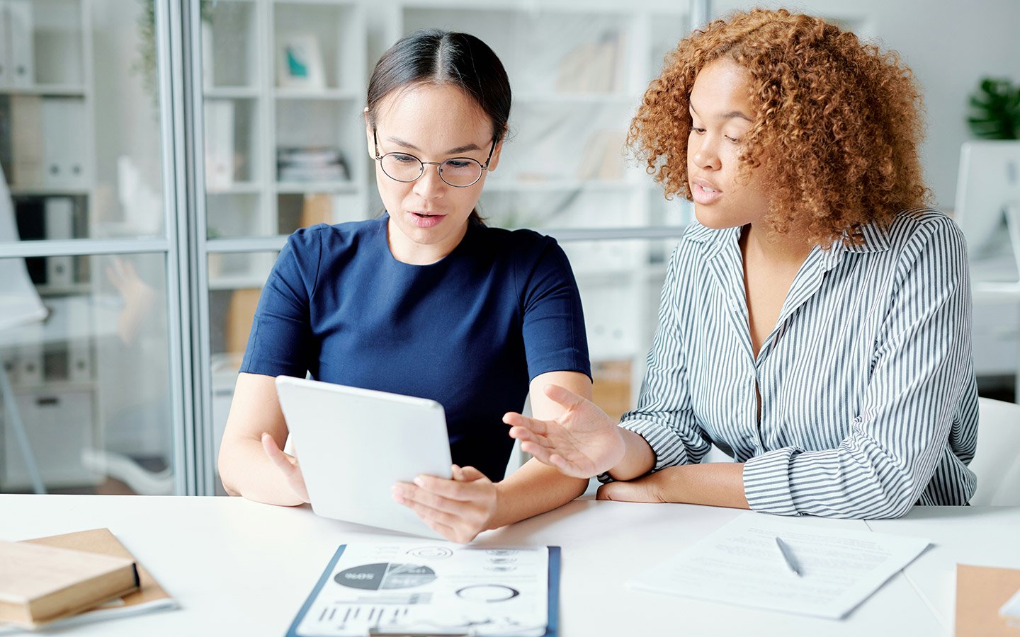 From Vicary’s Experiment to Ethical Marketing: Subliminal Advertising for Shopify - Sufio